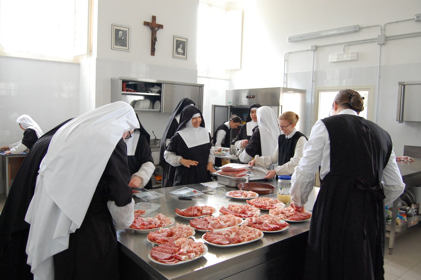 The day of a Sister Adorer - Sisters Adorers ICKSP
